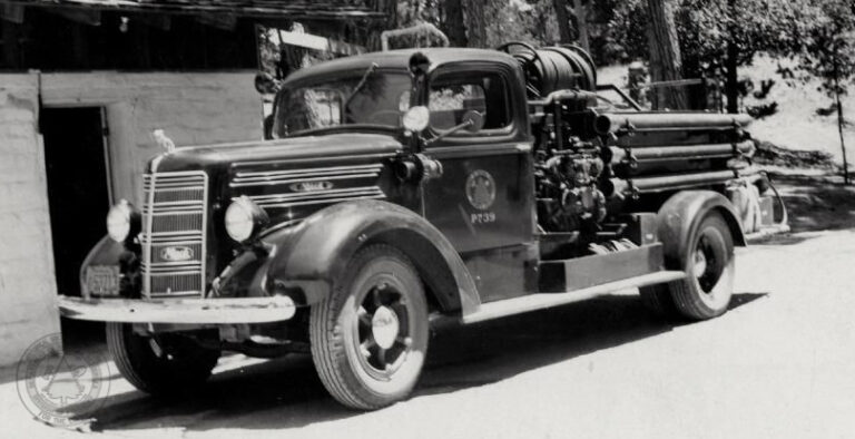Celebrating the 1942 CDF Mack firetrucks - Cal Fire Museum